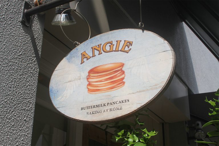 【元町】クリームたっぷりパンケーキとガレットが大人気のお店「アンジー」 | PrettyOnline