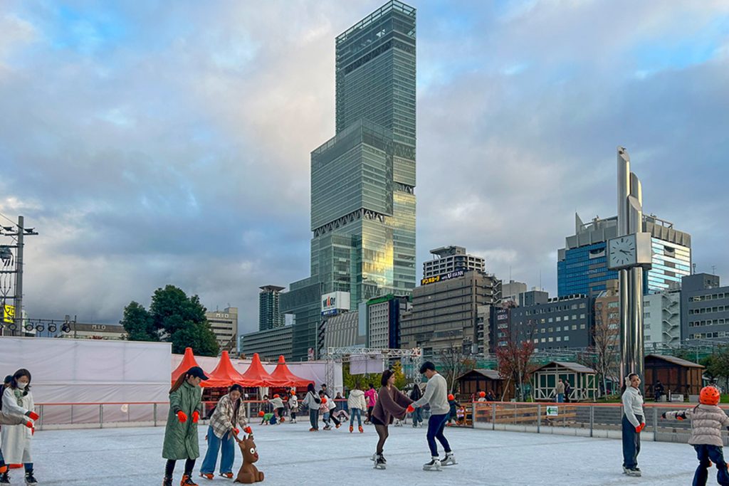 大阪周辺で楽しむアイススケート場おすすめ7選！アクセスや料金も紹介 | PrettyOnline