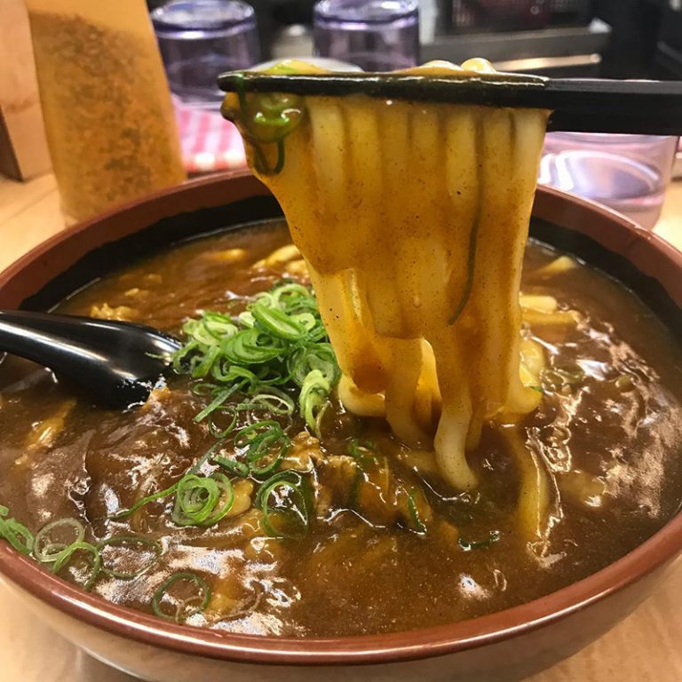 【新大阪駅】うどん人気店8選！駅構内の有名店からおすすめの穴場まで | PrettyOnline