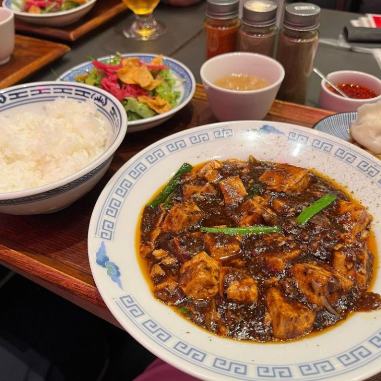 梅田のひとりランチにおすすめの人気店！おしゃれカフェや定食など15選 | PrettyOnline