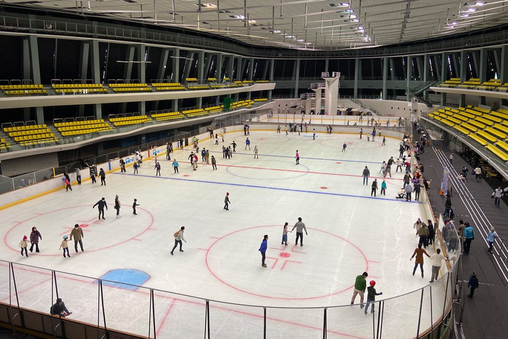 大阪周辺で楽しむアイススケート場おすすめ7選！アクセスや料金も紹介 | PrettyOnline